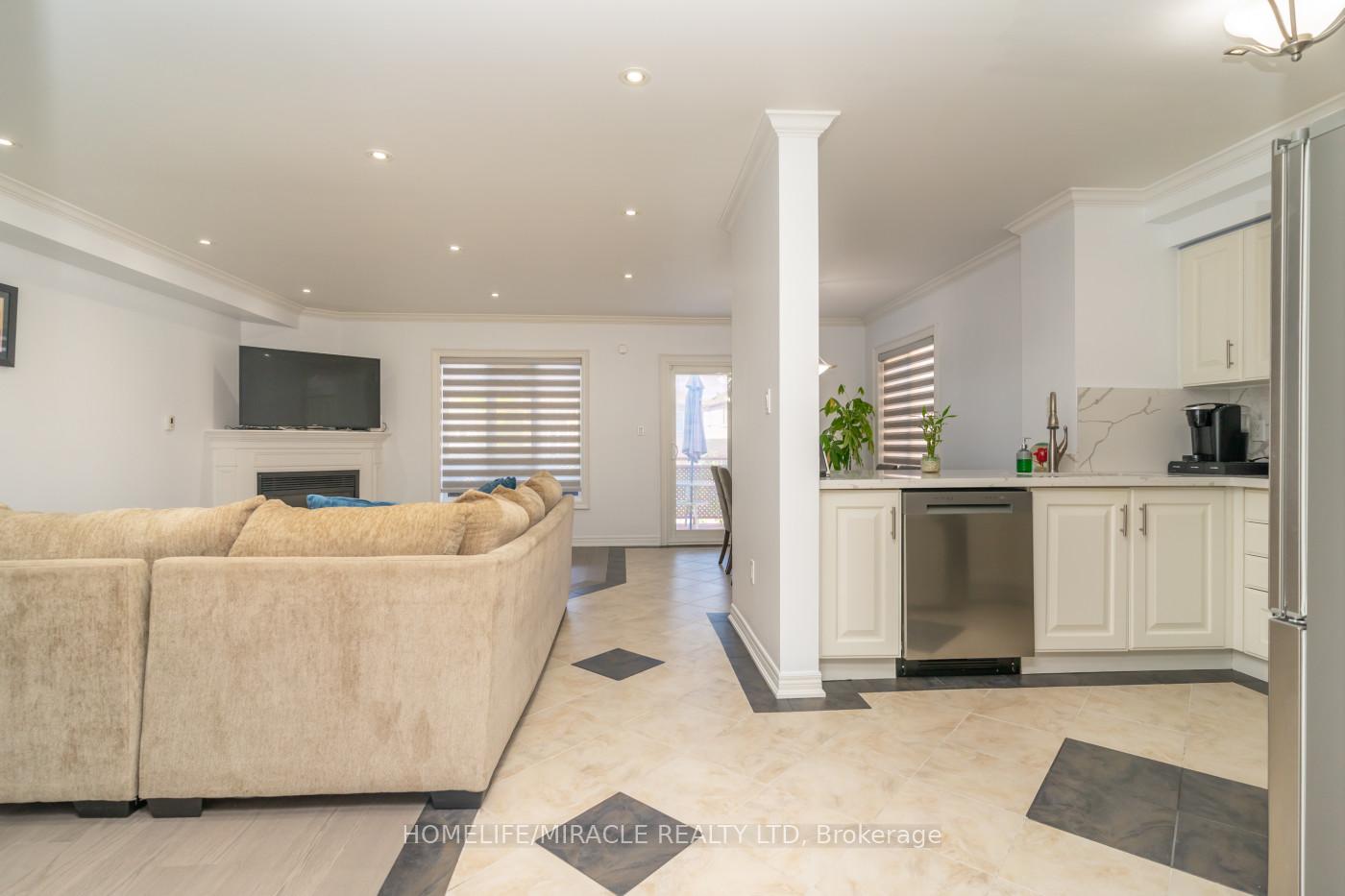 60 Forest Fountain Dr Vaughan near Islington/Rutherford | Double Car ...